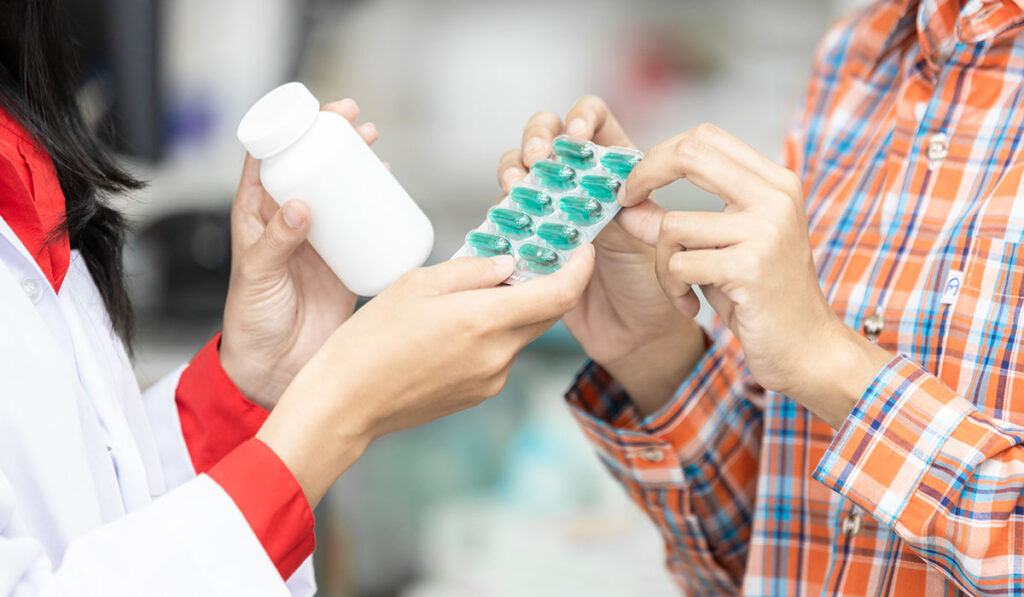 Branded vs. Generic Medicines: Understanding the Difference and Making ...